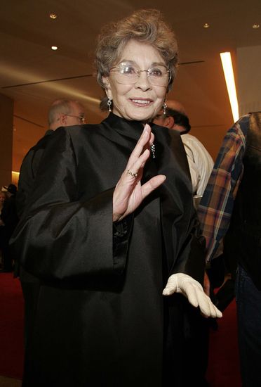 Jean Simmons Arrives 23rd Annual Golden Editorial Stock Photo - Stock ...
