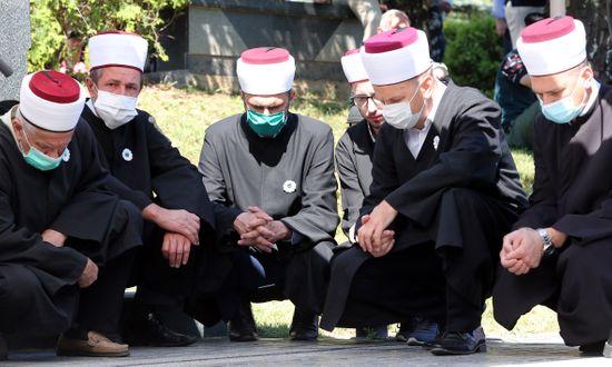 Bosnian Imams Wearing Protective Face Masks Editorial Stock Photo ...