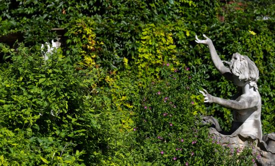 Naked Ladies Statues Cascade Pool Oceanides Editorial Stock Photo ...