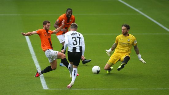 Cal Roberts Slots Home Give Notts Editorial Stock Photo - Stock Image ...
