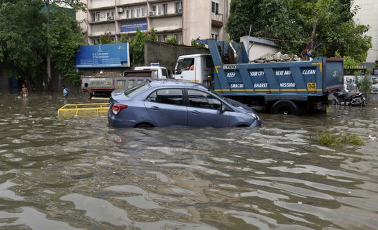 Car Stuck Waterlogged Road Ring Road Editorial Stock Photo - Stock ...