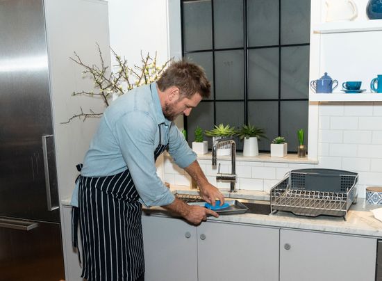 Australian Celebrity Chef Curtis Stone Cooking Editorial Stock Photo ...