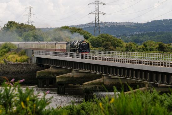 Red Dragon Express Britannia Class Locomotive Editorial Stock Photo ...