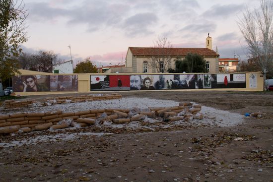 General View Murals Robert Capa Photographer Editorial Stock Photo ...