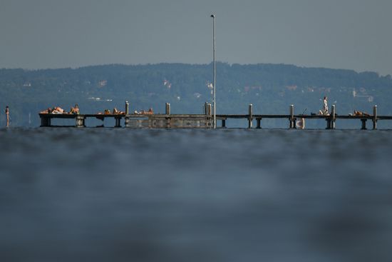Tourists Sunbathe On Bridge Lake Starnberger Editorial Stock Photo ...