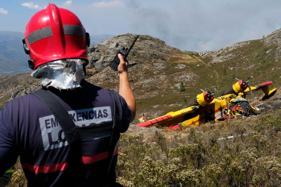 Spanish Fireman Near Planes Wreckage Canadair Editorial Stock Photo ...