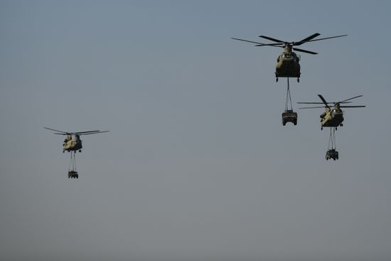 Ch47 Chinook Helicopters Carry Vehicles Us Editorial Stock Photo ...