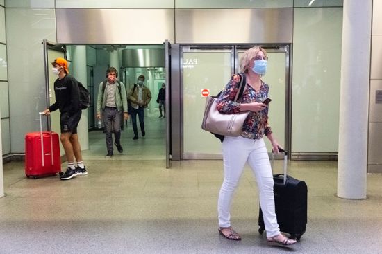 Eurostar Passengers Arrive St Pancras Train Editorial Stock Photo ...