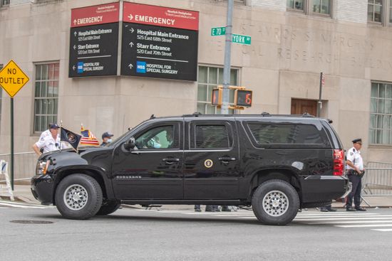 Us President Donald Trumps Motorcade Arrives Editorial Stock Photo ...