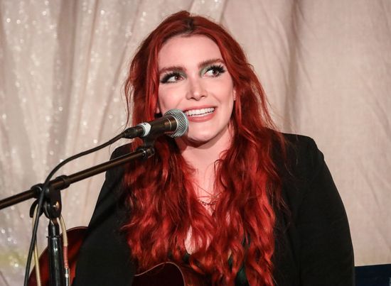 Singer Songwriter Caylee Hammack Performs During Editorial Stock Photo ...