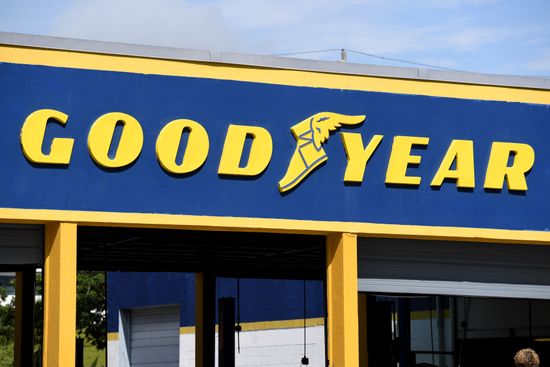 General View Goodyear Tire Service Center Editorial Stock Photo - Stock ...