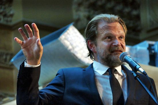 Pianist Sebastian Knauer Addresses Audience During Editorial Stock ...