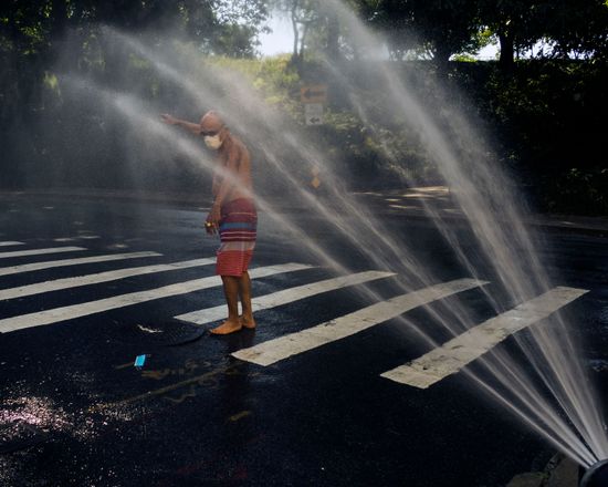 People Cool Off Water Open Fire Editorial Stock Photo - Stock Image ...
