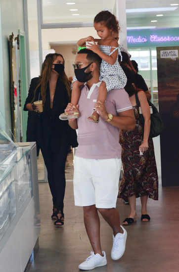 Chrissy Teigen John Legend Luna Stephens Editorial Stock Photo - Stock ...