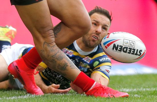 Ken Sio Salford Red Devils Runs Editorial Stock Photo - Stock Image ...