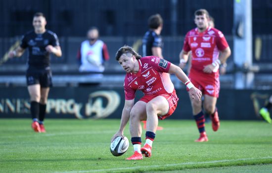Steff Evans Scarlets Scores Try Editorial Stock Photo - Stock Image ...