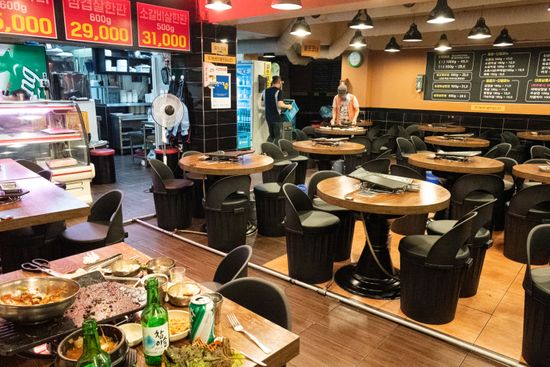 Restaurant Owner Cleans Tables While Closing Editorial Stock Photo ...
