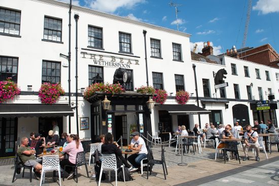 Busy Lunchtime Trade Outside Jd Weatherspoon Editorial Stock Photo ...