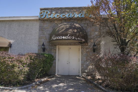View Closed Astoria Banquet Hall Riccardos Editorial Stock Photo ...