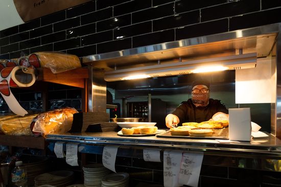 Pretty Sally Bakehouse Chefs Prepare Lunch Editorial Stock Photo ...