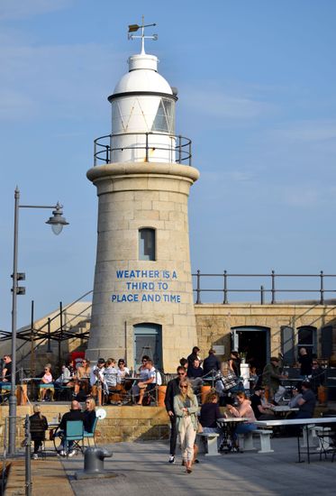 Images Show Folkestone Harbour Wall Lighthouse Editorial Stock Photo ...