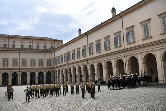 Italian Presidential Guard Reggimento Corazzieri Carabinieri Editorial ...