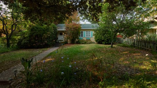 Eddie Van Halens Childhood Home Editorial Stock Photo - Stock Image ...
