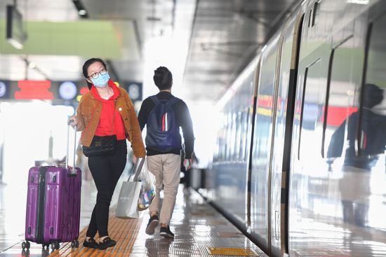 Passengers Get On Train Changsha South Editorial Stock Photo - Stock ...