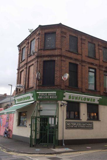 Sunflower Bar Closes Bars Restaurants Hairdressers Editorial Stock ...