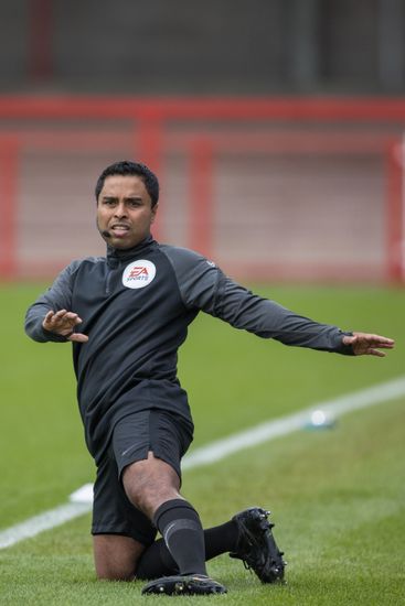 Damith Bandara Assistant Referee Warming Ahead Editorial Stock Photo ...