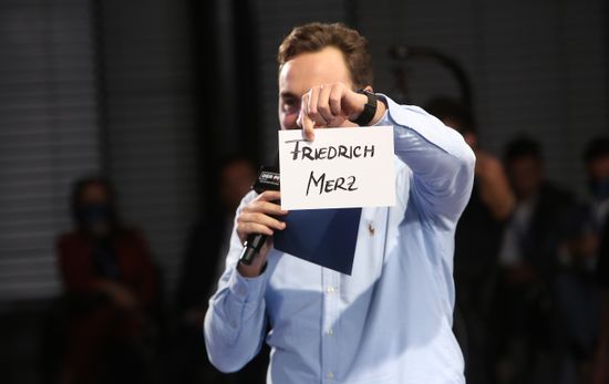 Moderator Holds Sign Giving Lawyer Friedrich Editorial Stock Photo ...