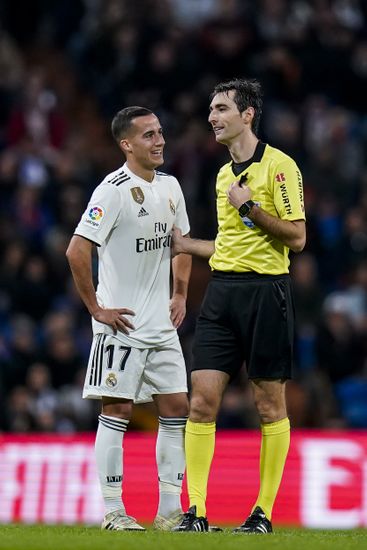Referee Ricardo De Burgos Bengoetxea R Editorial Stock Photo - Stock ...