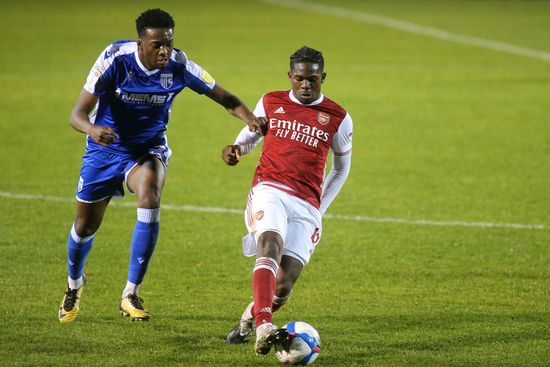 Tim Akinola Arsenal Shields Ball Gillinghams Editorial Stock Photo ...