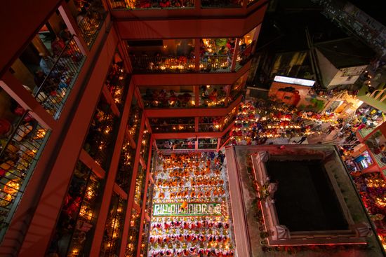 Hindu Devotees Sit Prodip Lights Pray Editorial Stock Photo - Stock ...