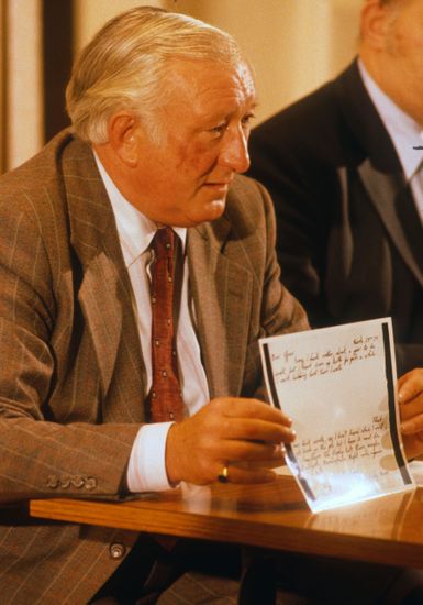George Oldfield Shows Ripper Letter Later Editorial Stock Photo - Stock ...