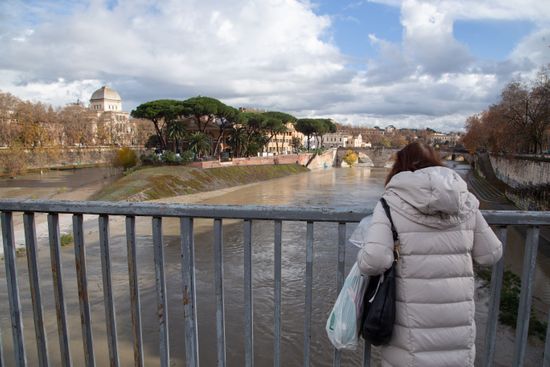 People On Garibaldi Bridge Rome Due Editorial Stock Photo - Stock Image ...