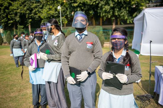 Students Pose Tablets During Distribution Ceremony Editorial Stock ...