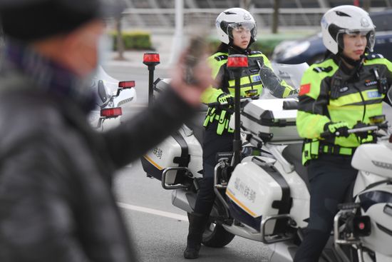 Citizen Takes Photos Traffic Policewomen Motorcycle Editorial Stock ...