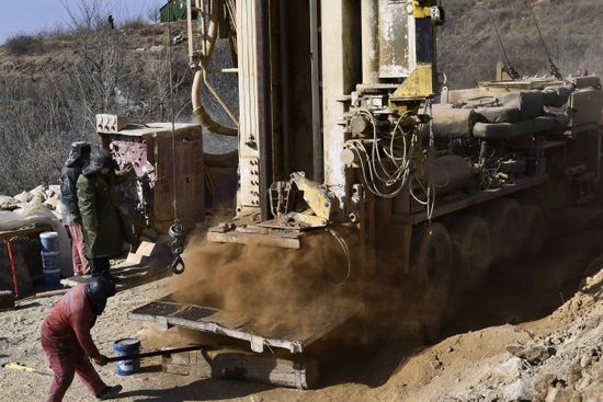 Rescuers Drill Channel Explosion Site Gold Editorial Stock Photo ...
