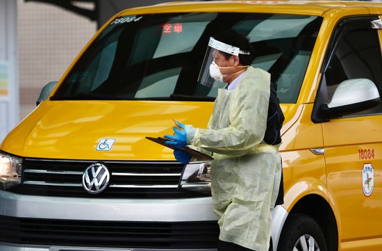 Taxi Driver Wearing Personal Protective Equipment Editorial Stock Photo ...