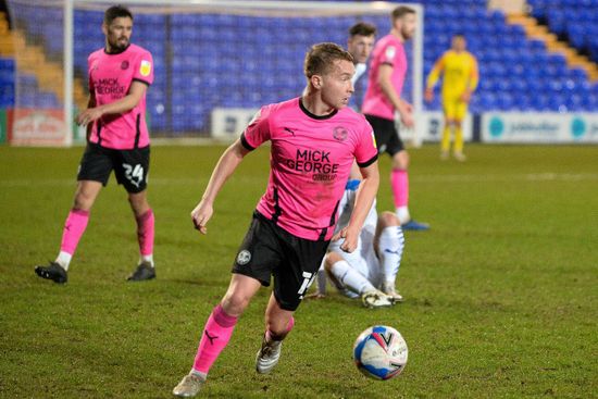 Peterborough Uniteds Midfielder Louis Reed 14 Editorial Stock Photo ...