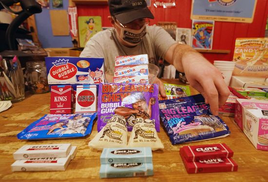 Sales Person Steve Hohl Prepares Display Editorial Stock Photo - Stock ...