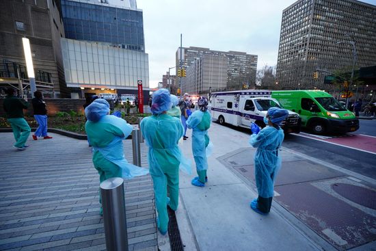 Frontline Medical Workers Applauded By New Editorial Stock Photo ...