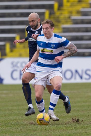 Cameron Salkeld Greenock Morton Challenges Ball Editorial Stock Photo ...