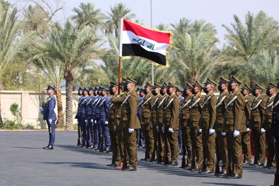 Iraqi Honor Guards Stand Front Presidential Editorial Stock Photo ...