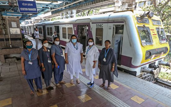 Sandhya Varma 2r Station Superintendent Incharge Editorial Stock Photo ...