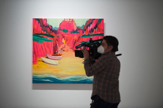 Cameraman Wearing Face Mask Takes Video Editorial Stock Photo - Stock ...