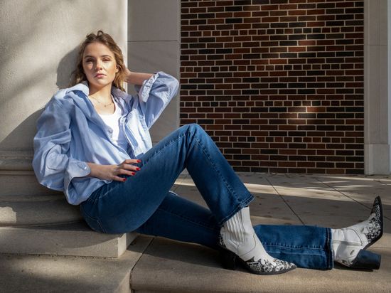 Exclusive Emily Garrett Inbetween Girl Editorial Stock Photo - Stock ...