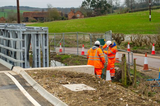 Winding Country Bottom House Farm Lane Editorial Stock Photo - Stock ...