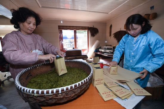 Farmers Package Longjing Tea Meijiawu Village Editorial Stock Photo ...